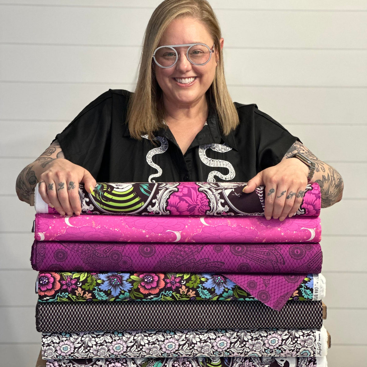 TULA PINK BOOKS AND PATTERNS – Artistic Quilts with Colors Inc.