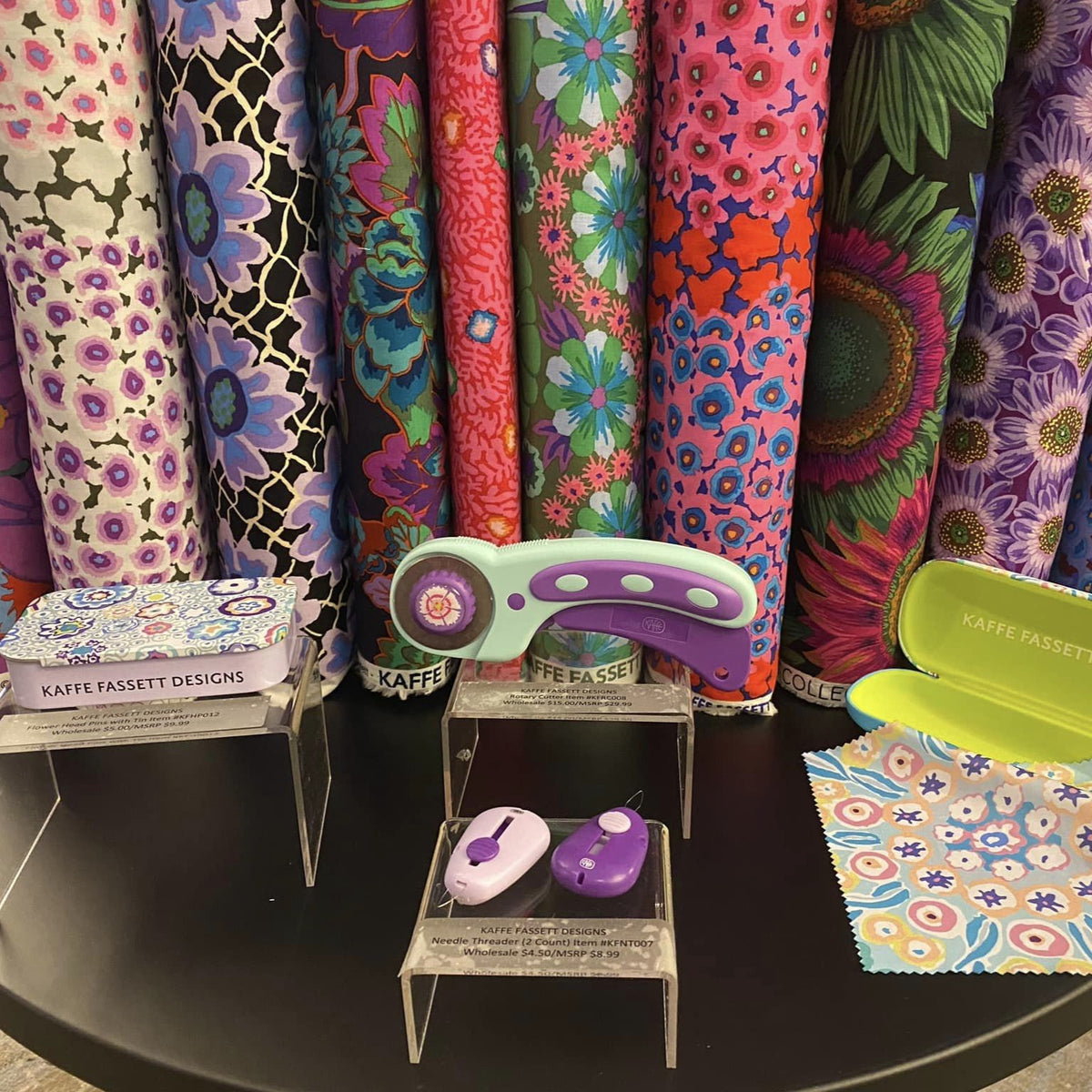 NOVELTY ITEMS – Artistic Quilts with Colors Inc.