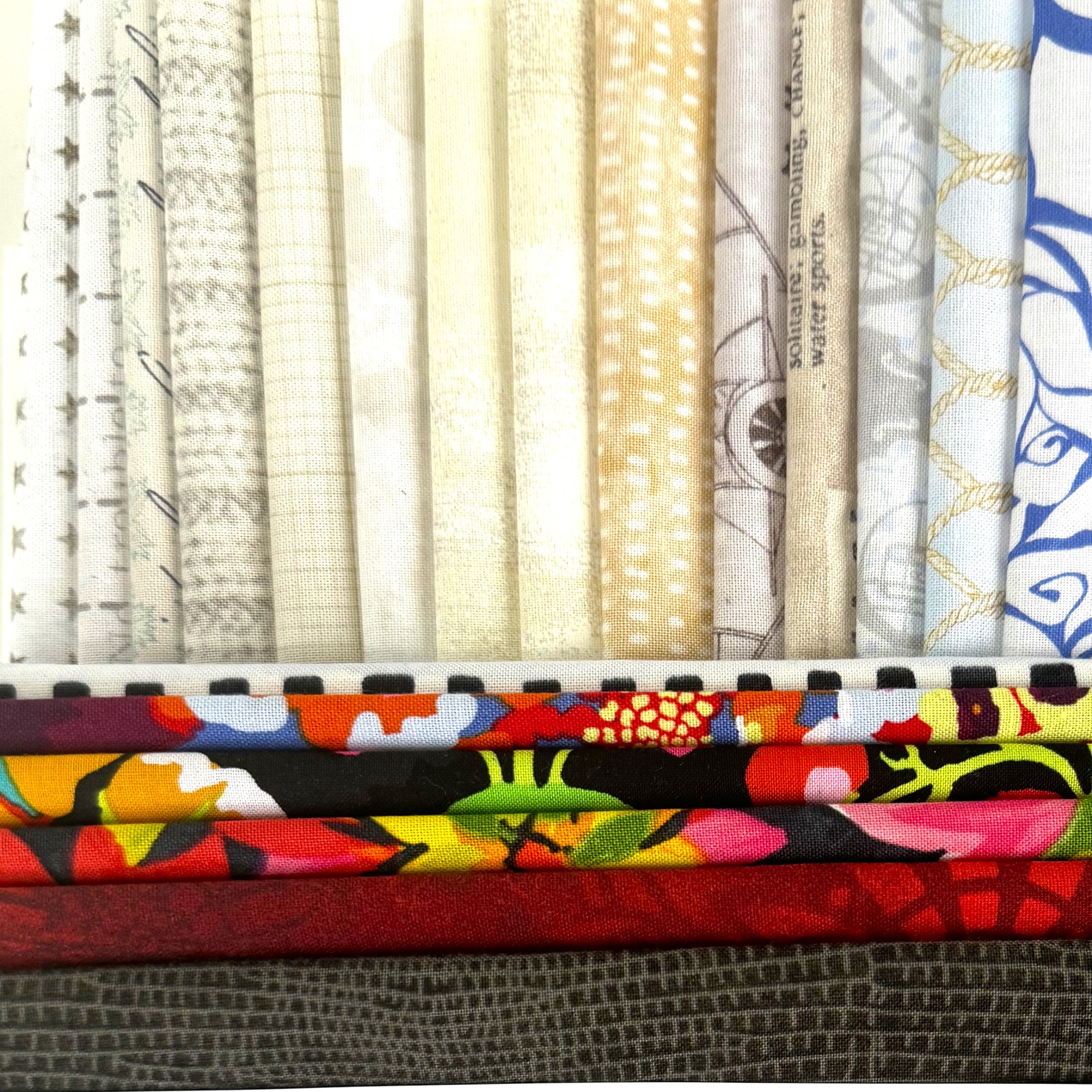 LAURA HEINE - Featherweight Collage Kit – Artistic Quilts with Colors Inc.